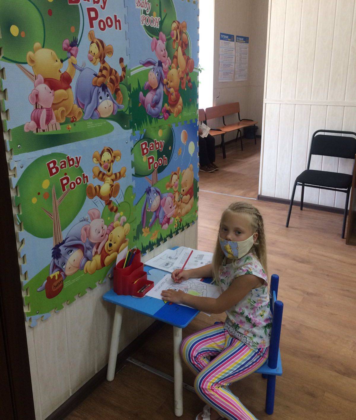 У Міграційній службі м Маріуполя обладнано куточок для малюків Державна міграційна служба