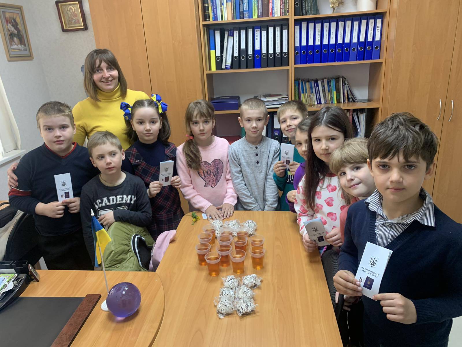 У Миргороді школярі побували на екскурсії у міграційній службі Державна міграційна служба України